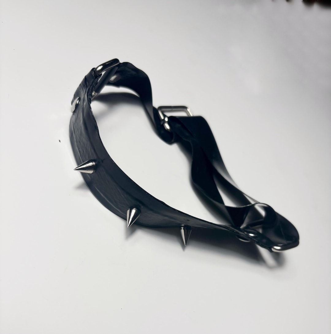Black 1” Adjustable Leg Garter With Spike Detailing - Etsy