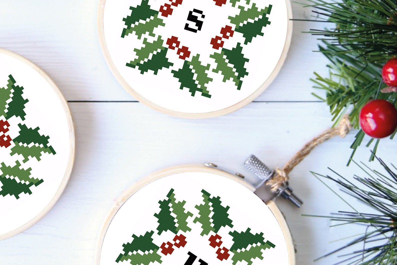 Christmas Wreath Alphabet Cross Stitch Pattern - Etsy