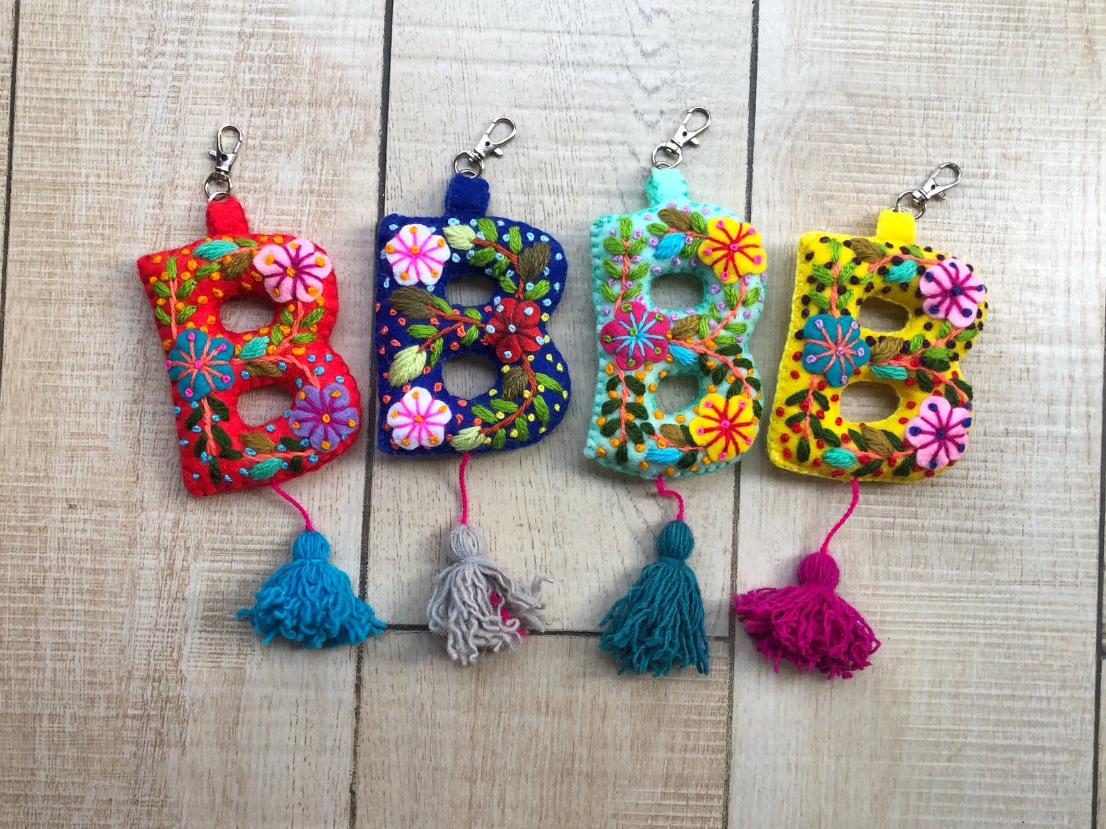 Personalized Gift Keychain Initial Name Keychain - Etsy