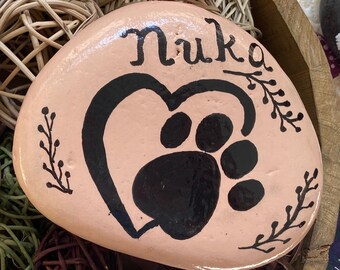 Dog Paw Painted Rock - Etsy