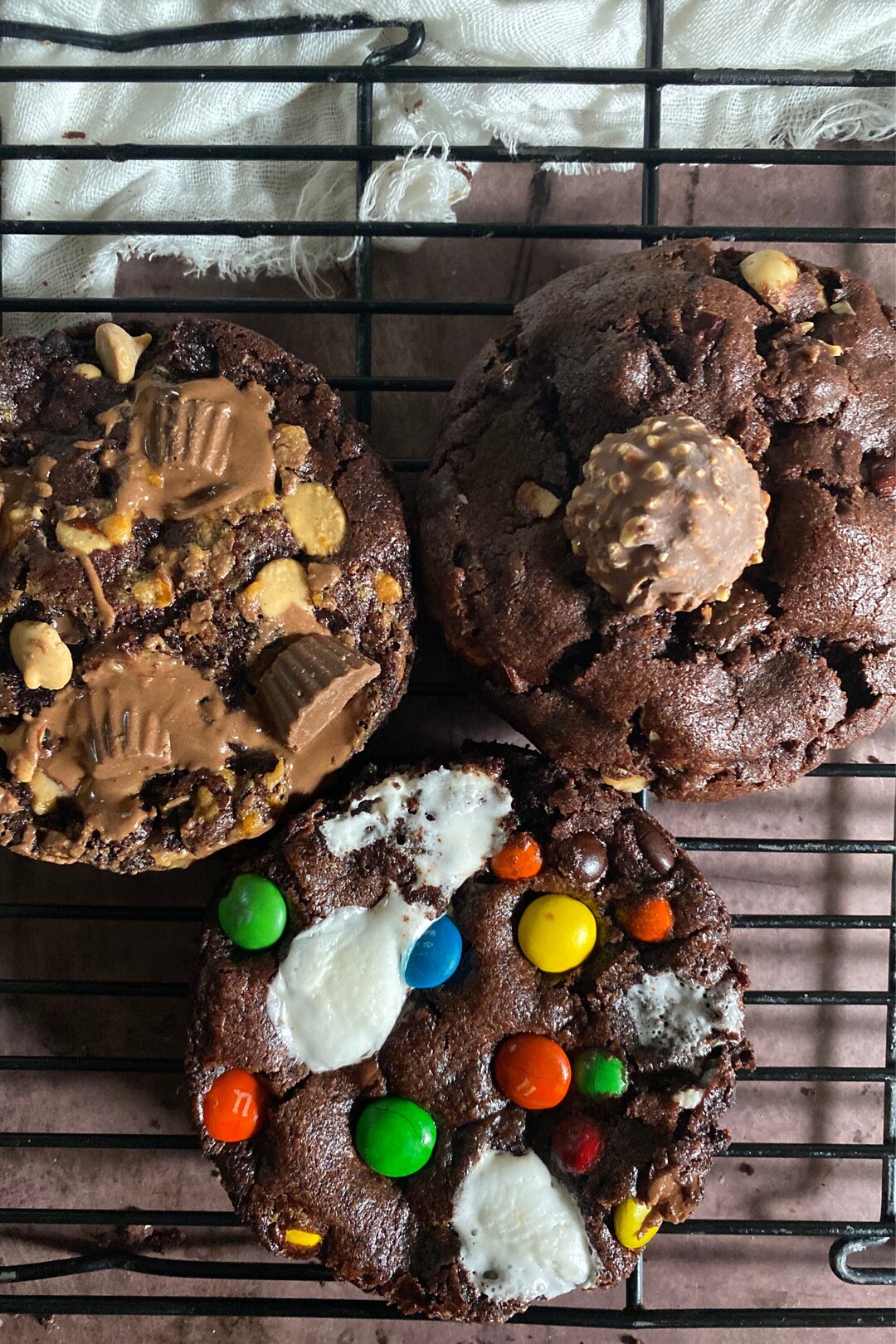 Valentines Chocolate Cookie Box peanut Butter Cookies/ Nutella Rocher ...