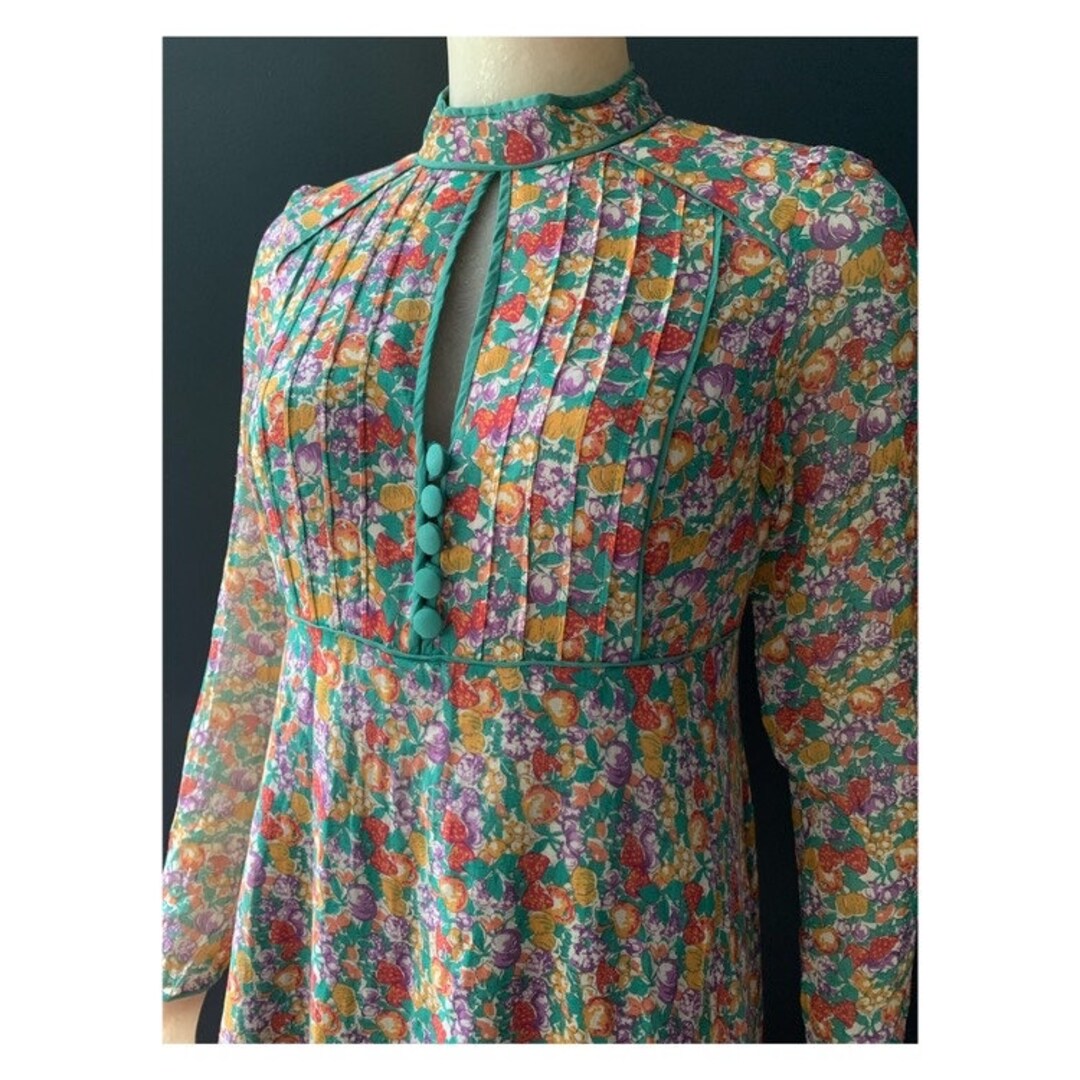 1970s Anna Belinda Floral Tiered Maxi Dress, Keyhole, Buttons - Etsy
