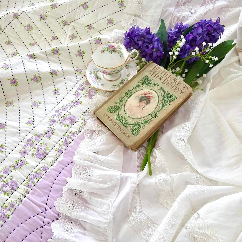 Romantic Quilt - Etsy