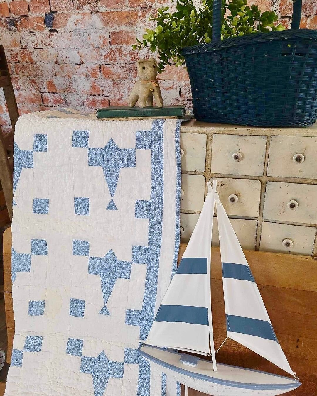 Just Sweet as Can Be WW2 Vintage Cornflower Blue and White airplane ...