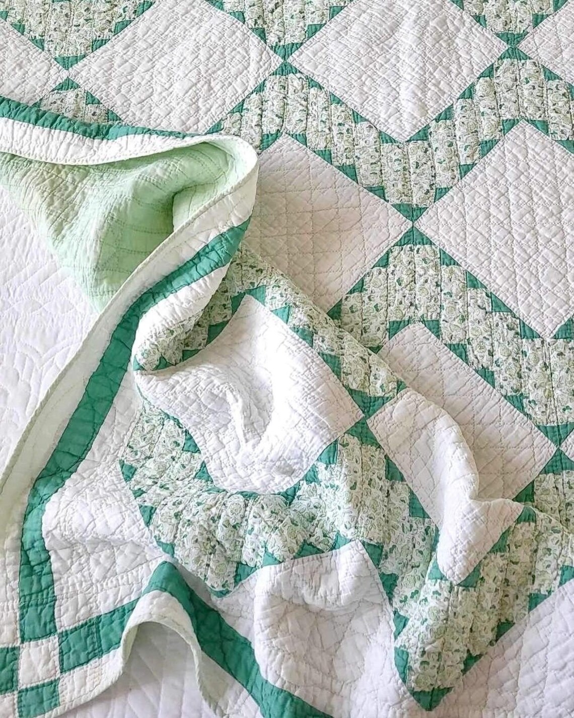 Lovely Vintage 40s Spring Green and White brick Wall Zig Zag Quilt - Etsy