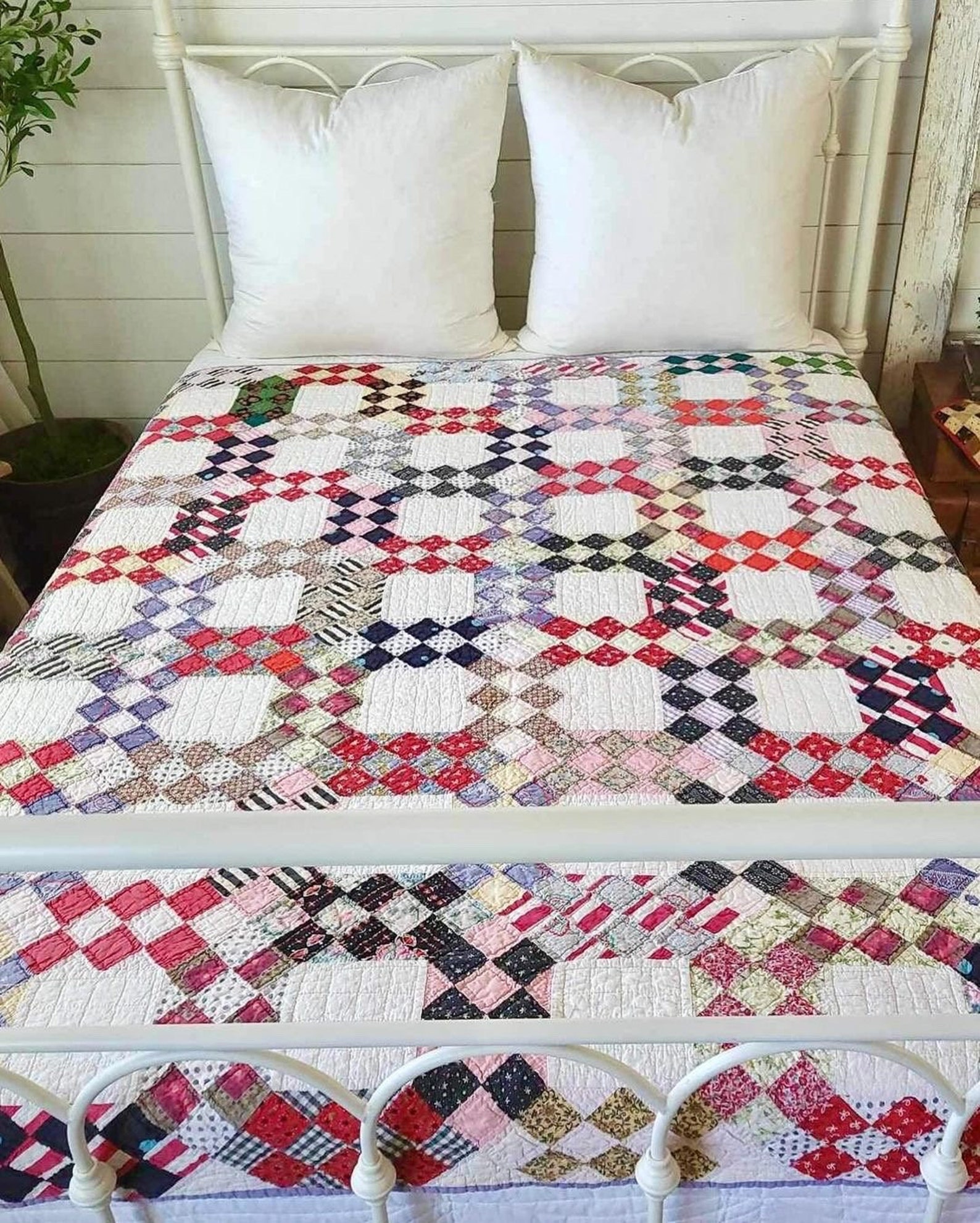 Patriotic 1940s irish Chain Quilt With Presidential Print - Etsy