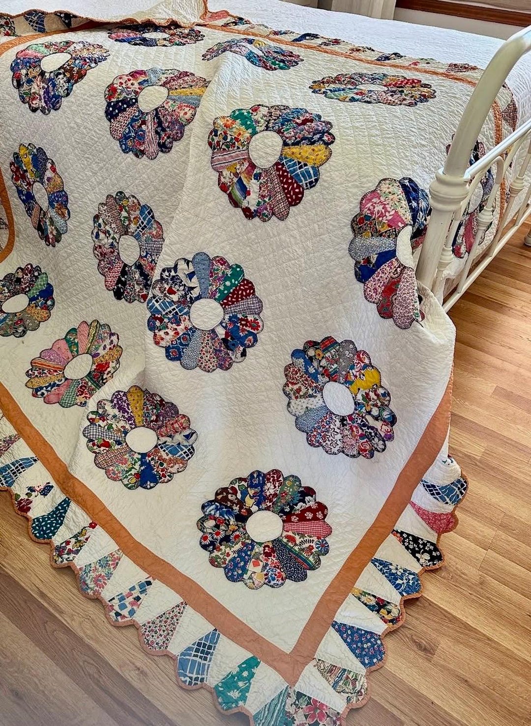 Vintage 1950s “dresden Plate“ Quilt With Rare, Dark Rich Colors - Etsy