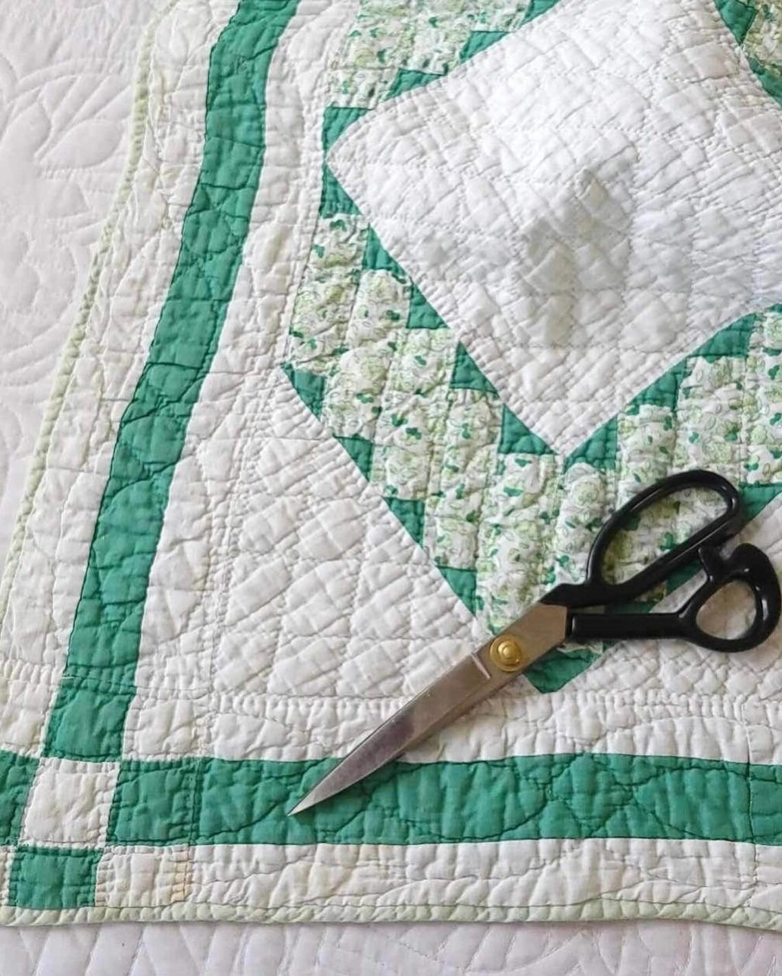 Lovely Vintage 40s Spring Green and White brick Wall Zig Zag Quilt - Etsy