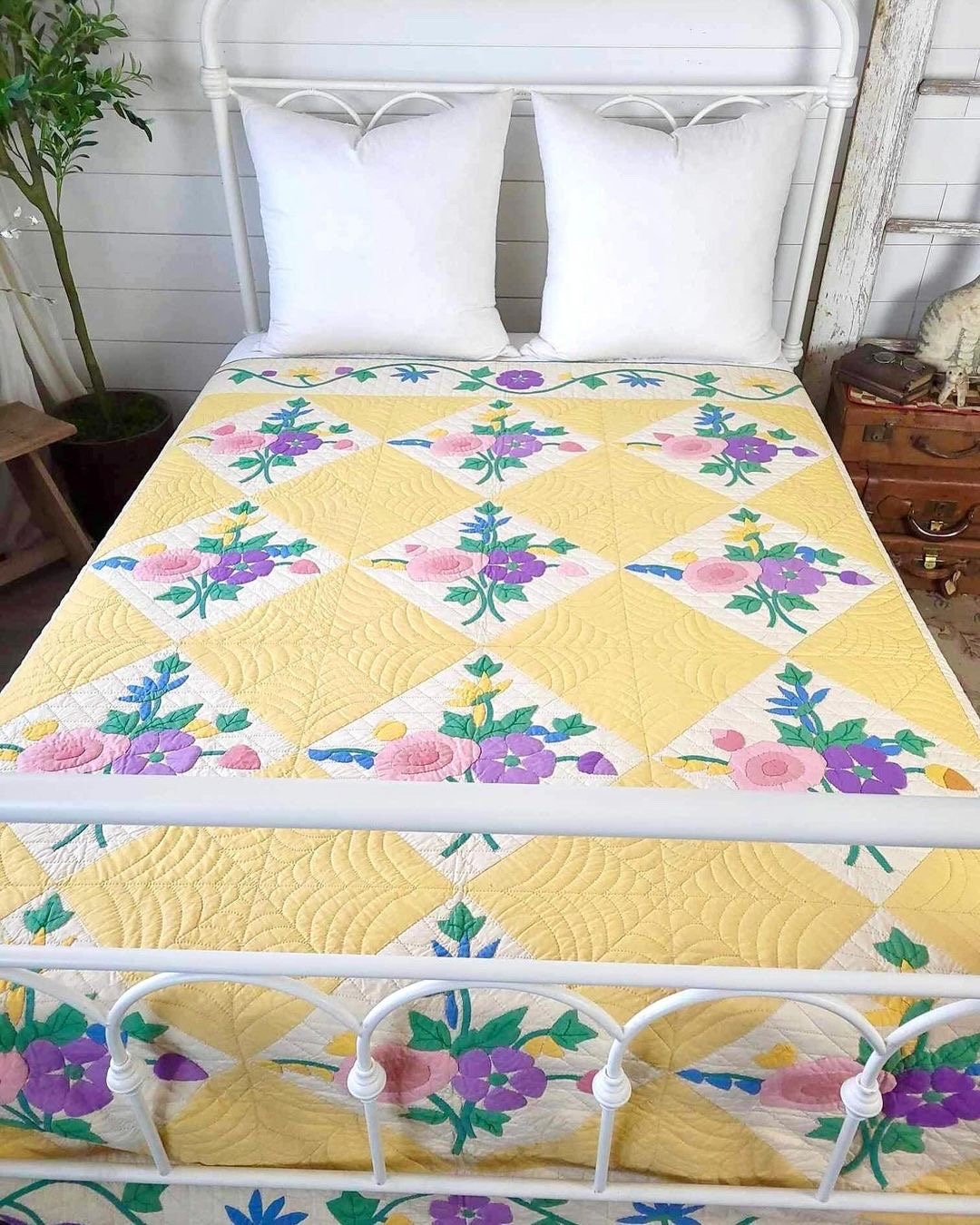 Glorious Yellow and Light Cream flower Bouquet Quilt - Etsy