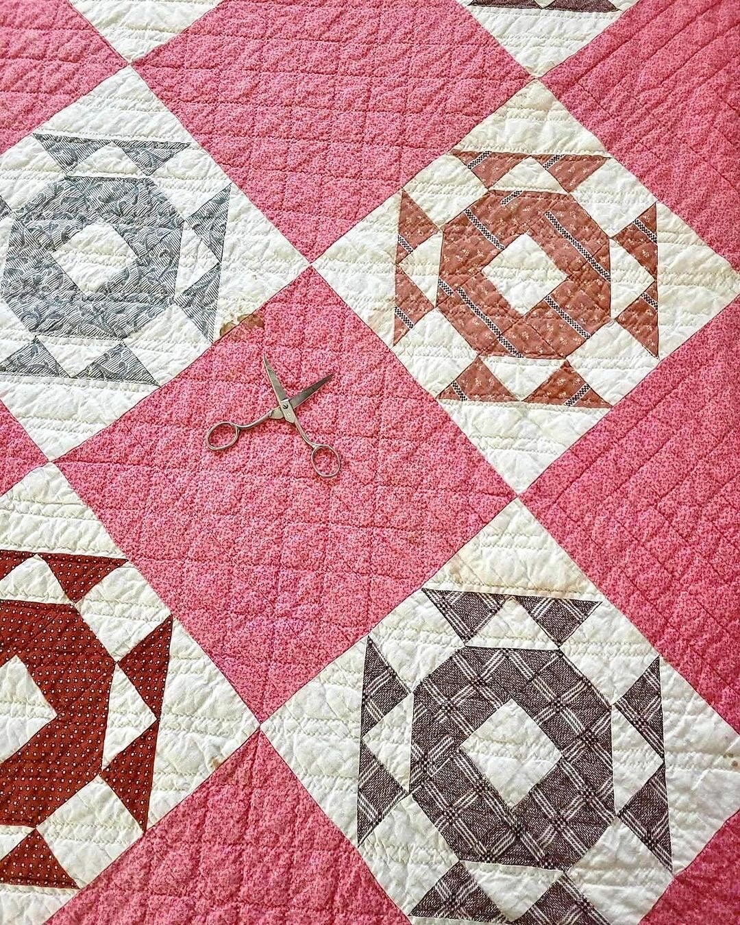 Antique 1880s Cinnamon Pink mill Wheel Variation Quilt From Lancaster ...