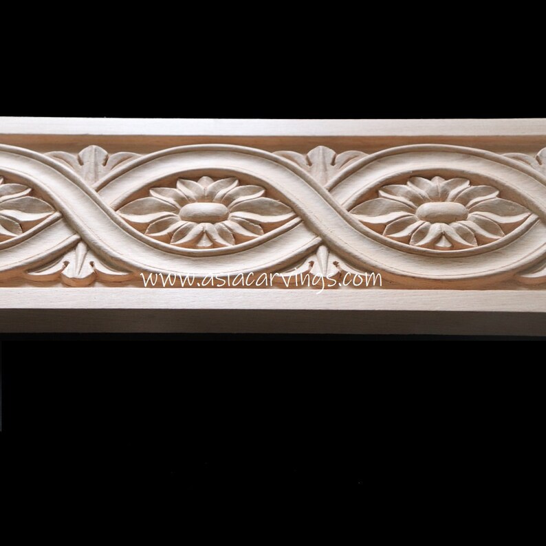 MLD-08: Handcarved Relief Carved Gothic Molding | Weave Keystone ...