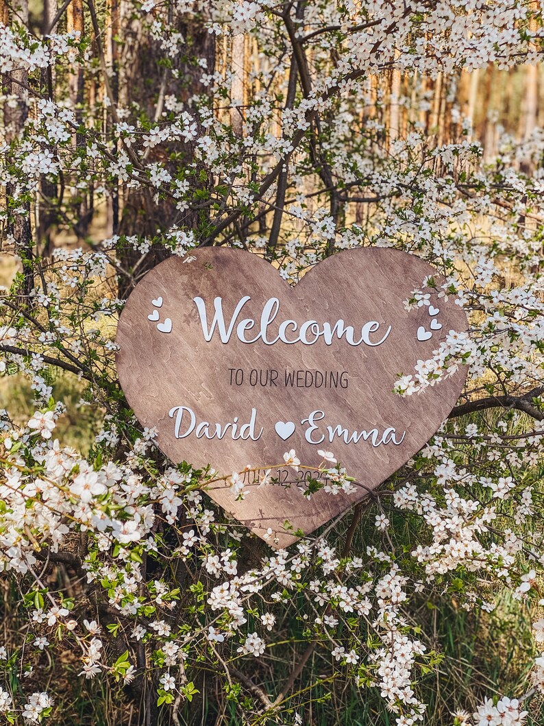 Custom Heart Shaped Wedding Welcome Sign Minimalist Wedding | Etsy