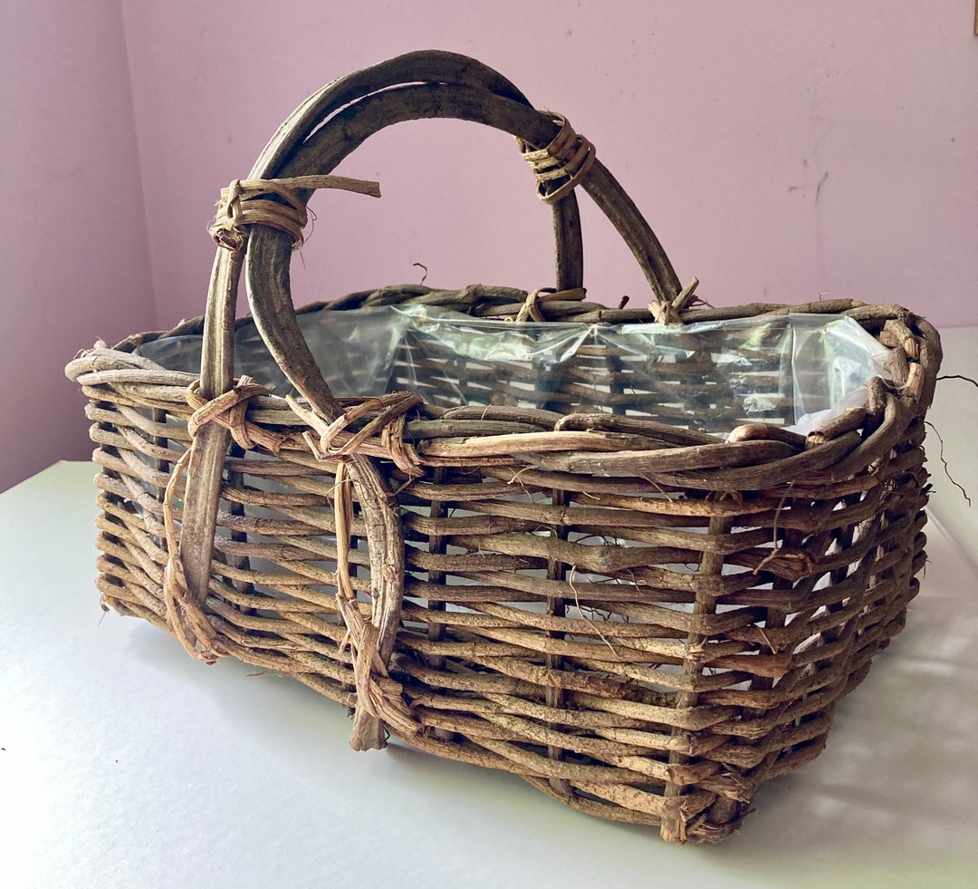 Rustic Willow Twig Woven Basket, Primitive Rectangle Basket With Handle ...