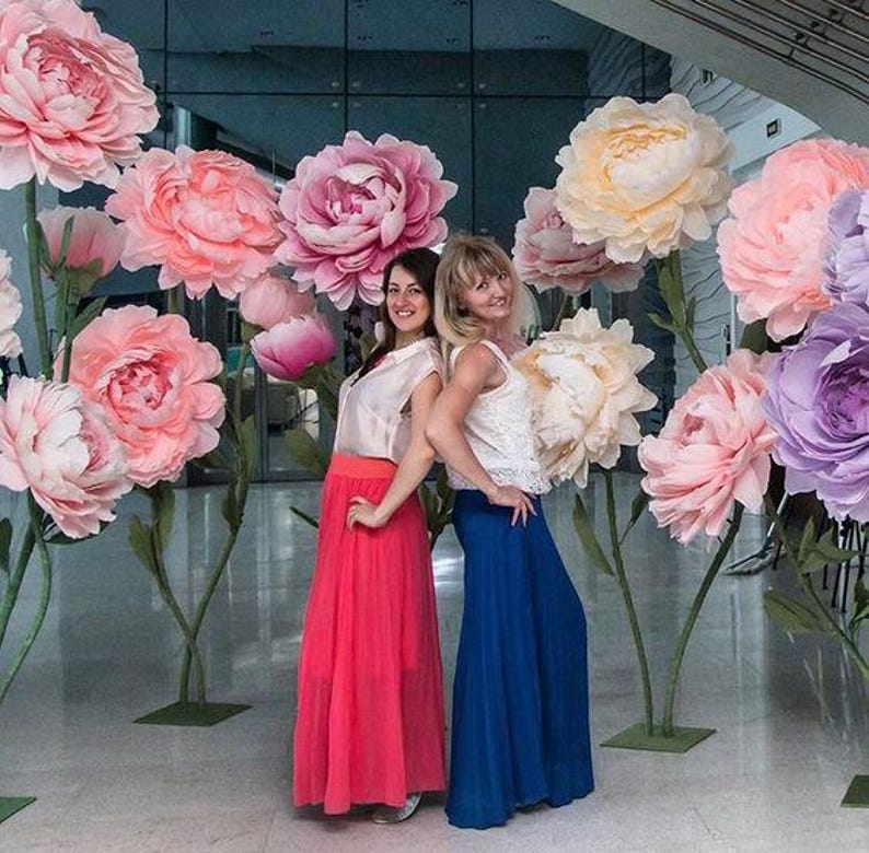 Giant Crepe Paper Flower Set: Roses & Peonies, Alice in Wonderland ...