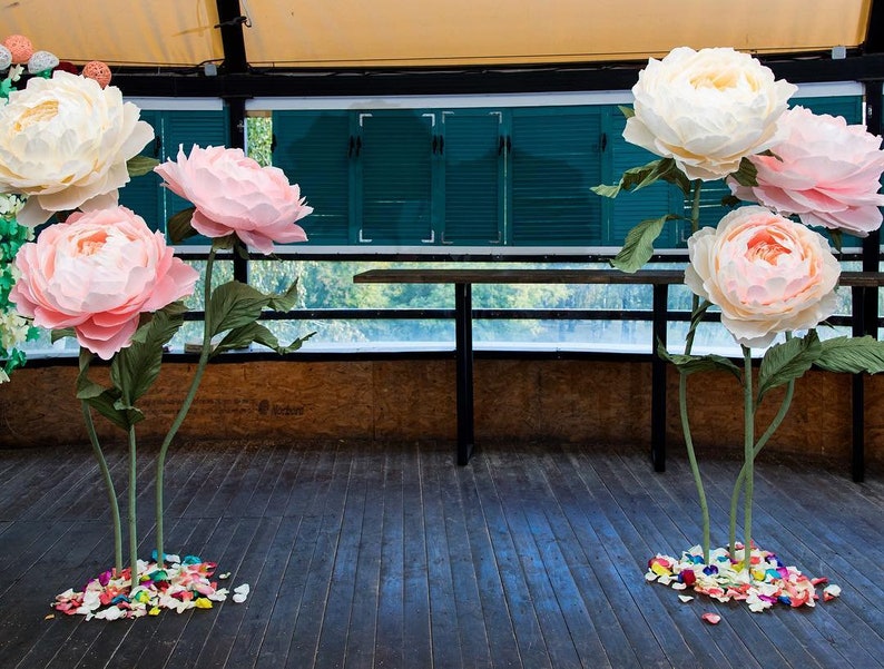Giant Paper Flowers Standing Paper Flowers Flowers Wihs - Etsy
