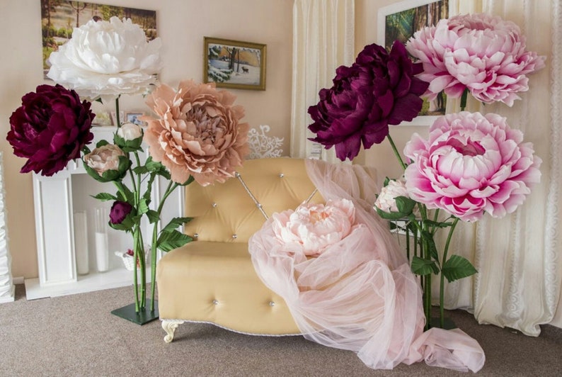 Giant Crepe Paper Flower Set: Roses & Peonies, Alice in Wonderland ...