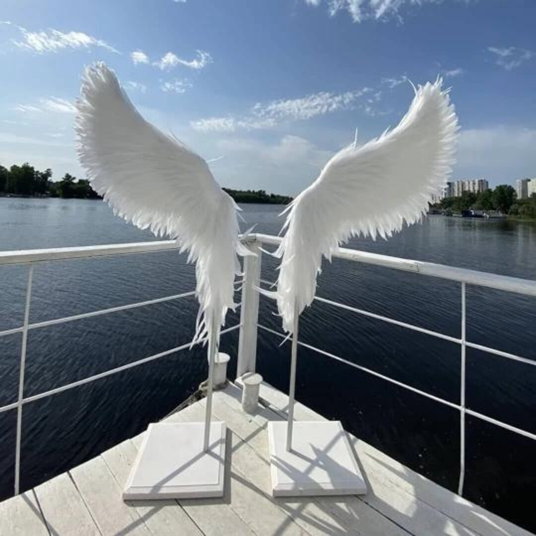 White Styrofoam Angel Wings: Photo Prop, Party Decor (5x5 Ft or 4.4x4.4 ...