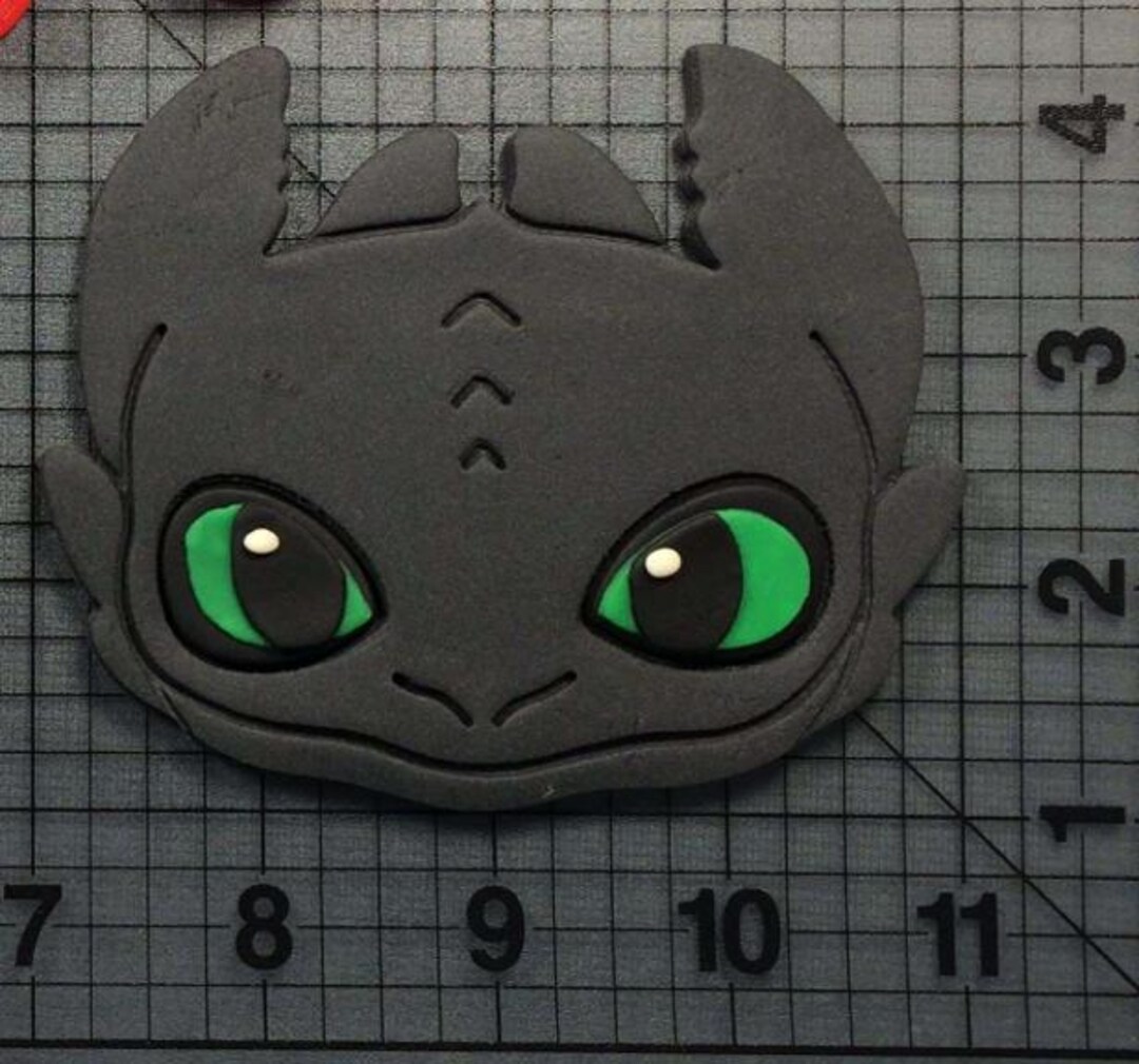 Toothless How to Train Your Dragon Edible Fondant Cake Decoration for ...