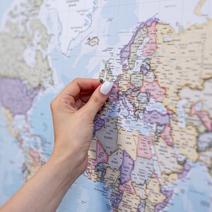 Personalized Push Pin World Travel Map: Framed Custom Adventure Tracker ...