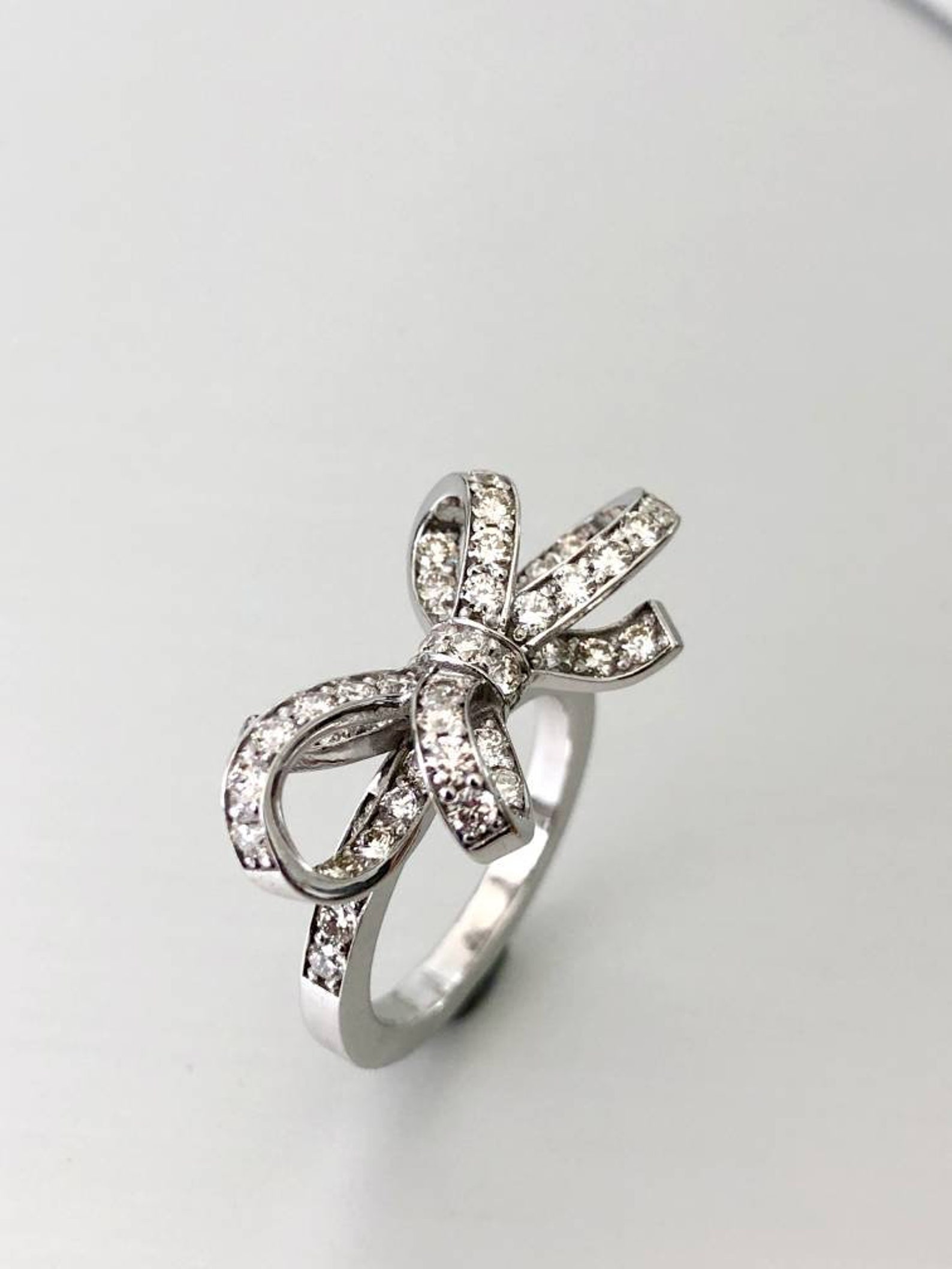 Diamond Bow Ring in White Gold; Amazing White Gold Ring With Diamond ...