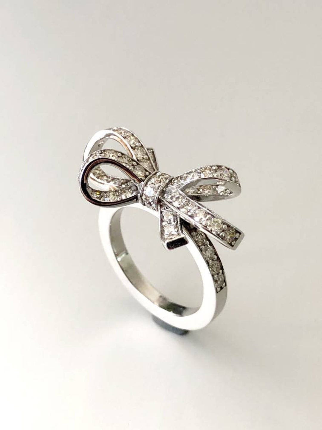 Diamond Bow Ring in White Gold; Amazing White Gold Ring With Diamond ...