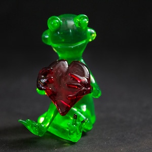 Sitting Frog Holding a Heart (available in 3 Color Variations) - Etsy