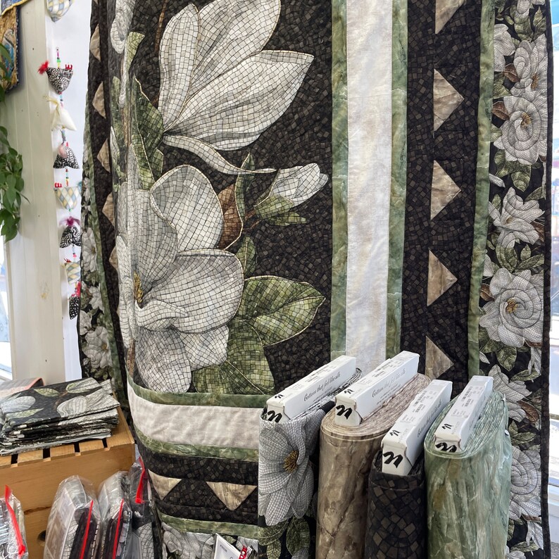 Center Stage Quilt Kit in Magnolia by Northcott Fabric - Etsy
