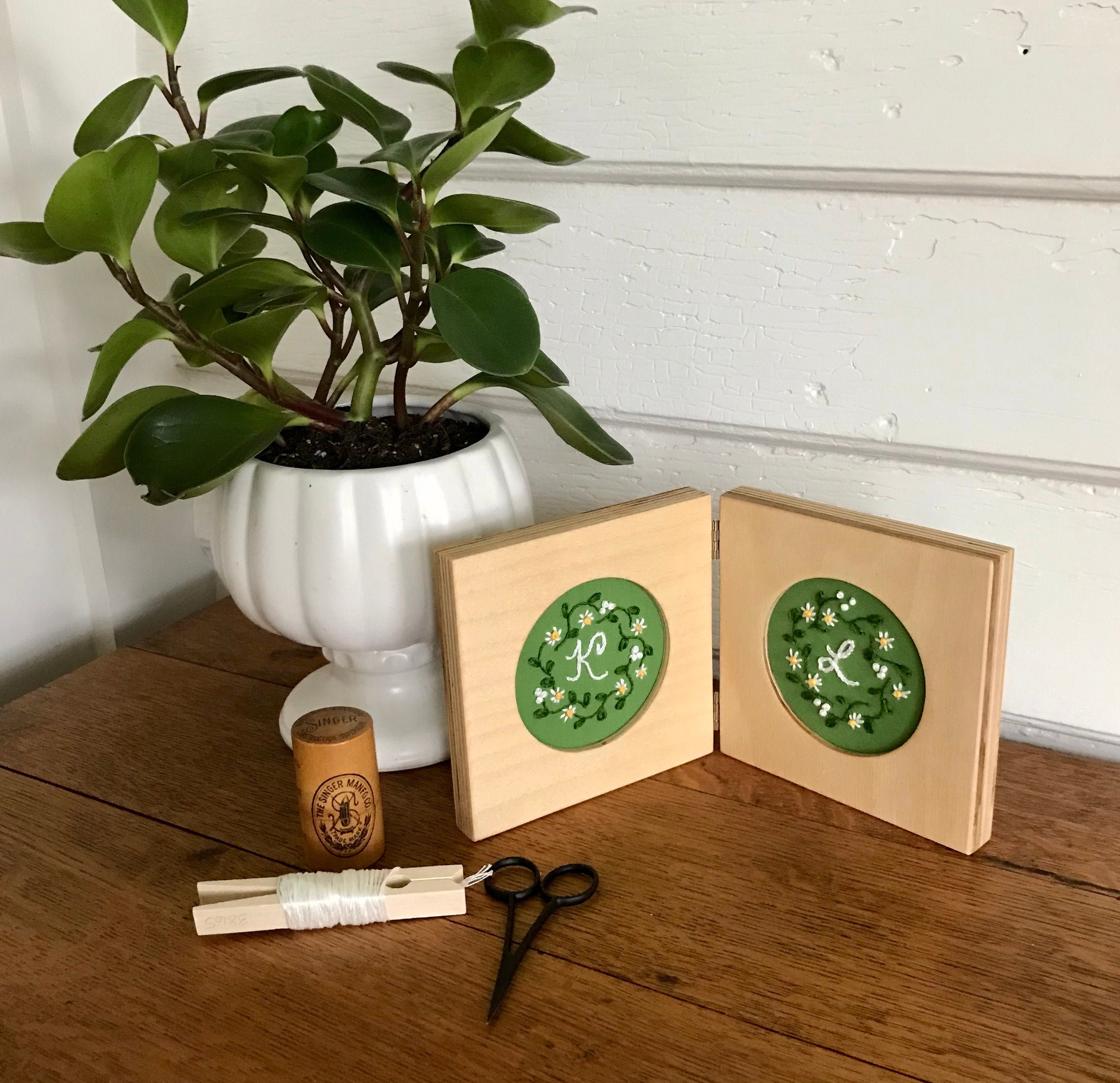 Twin MINI 3 SET Embroidery FRAMES. Hand Embroidery - Etsy