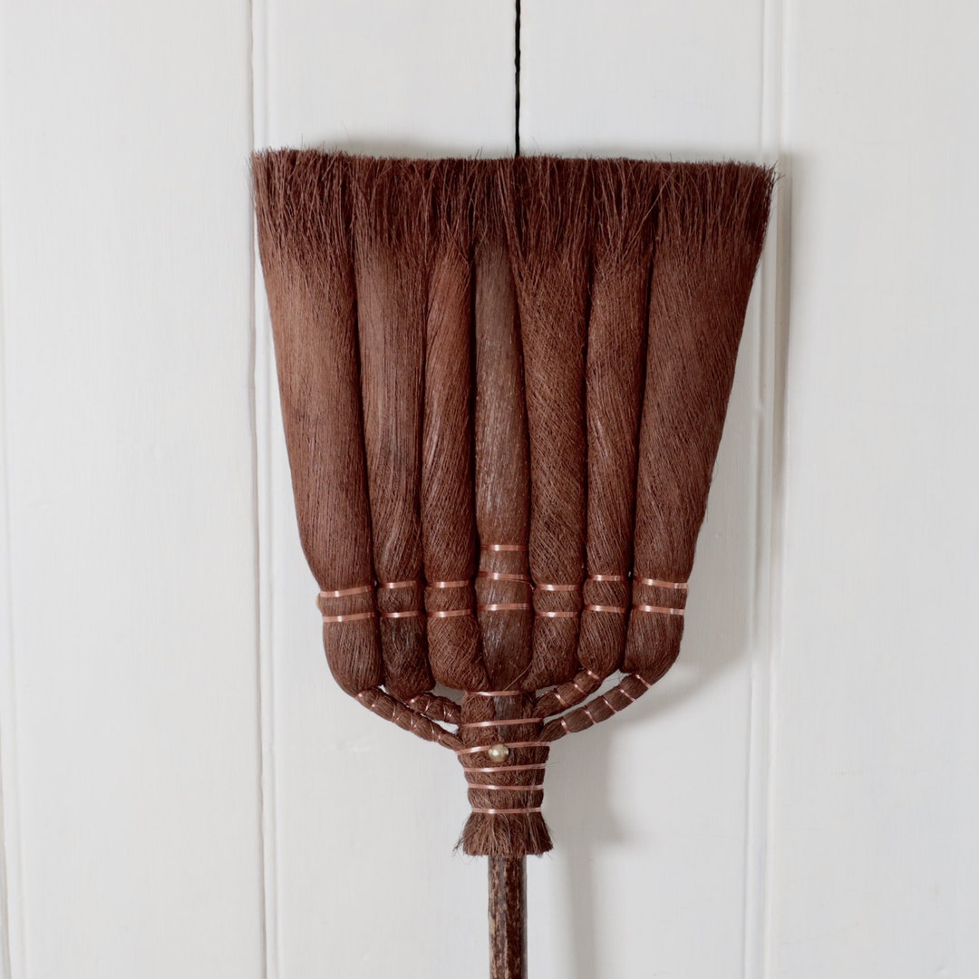 Japanese Tatami Broom: Long Handcrafted Shuro Hemp Palm Fiber Broom - Etsy