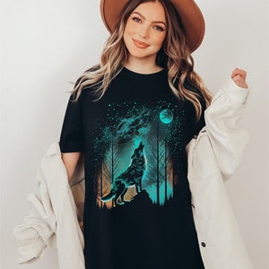 Wild Wolf Shirt, Wild Wolf Howling at the Moon in a Retro Forest Tee ...