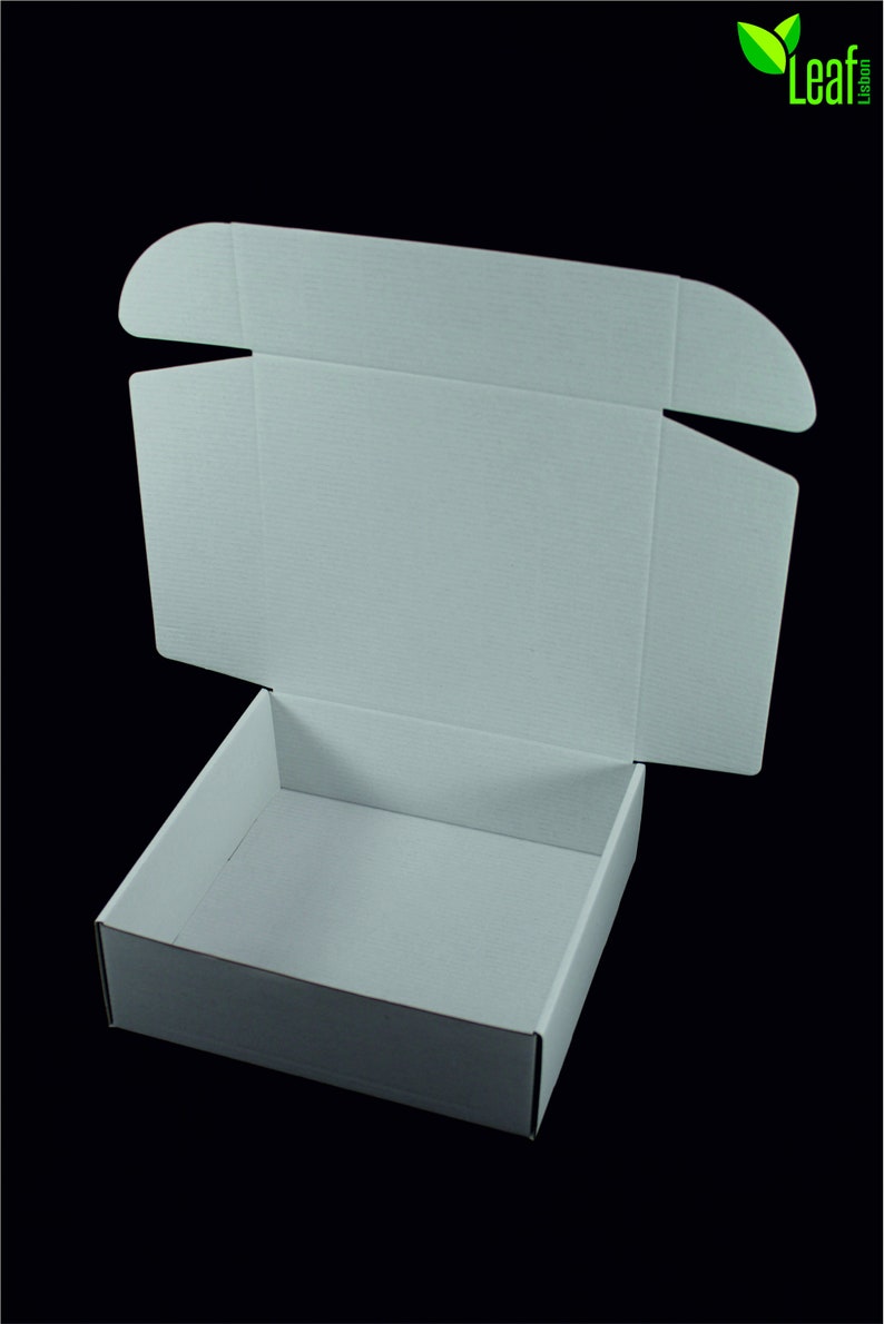 LF1 Recycled White Card Box, 9,5x9x3,15in (24x23x8cm), Gift Packaging ...