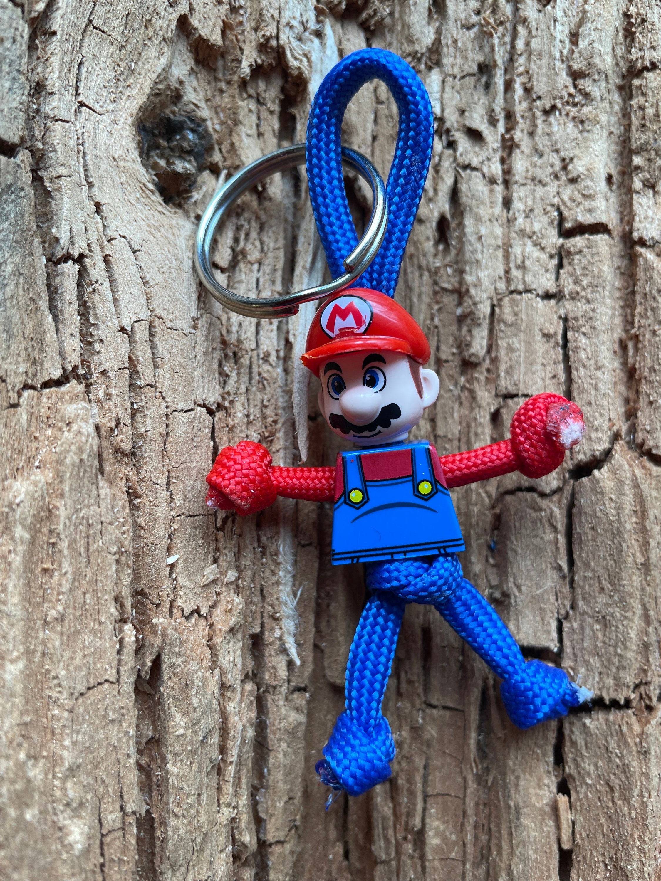 Paracord Minifigure Mario Keyring - Etsy