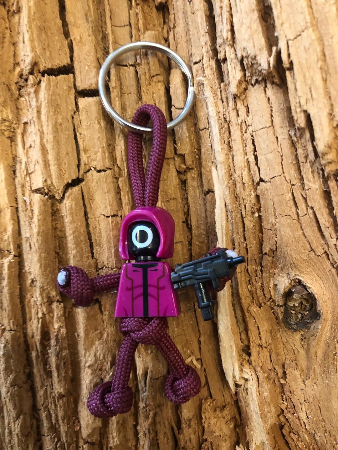 Paracord Minifigure Squid Game Guard Keyring - Etsy