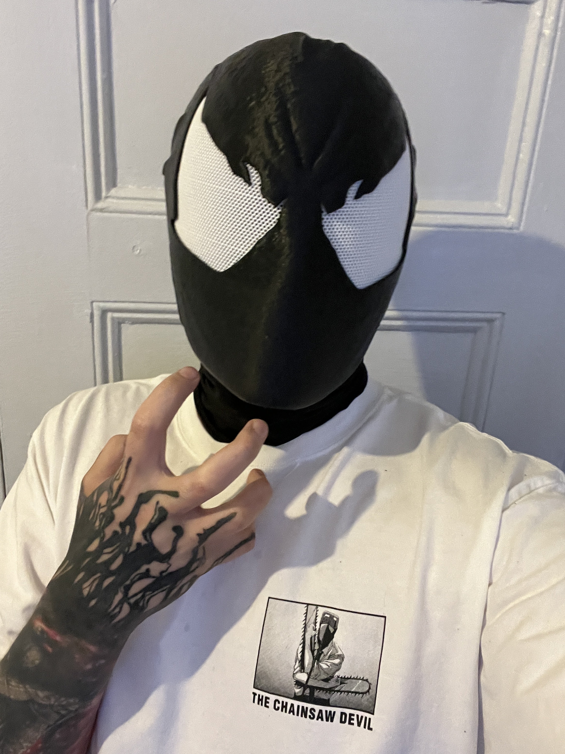 Symbiote Spiderman Helmet (magnetic) - Etsy