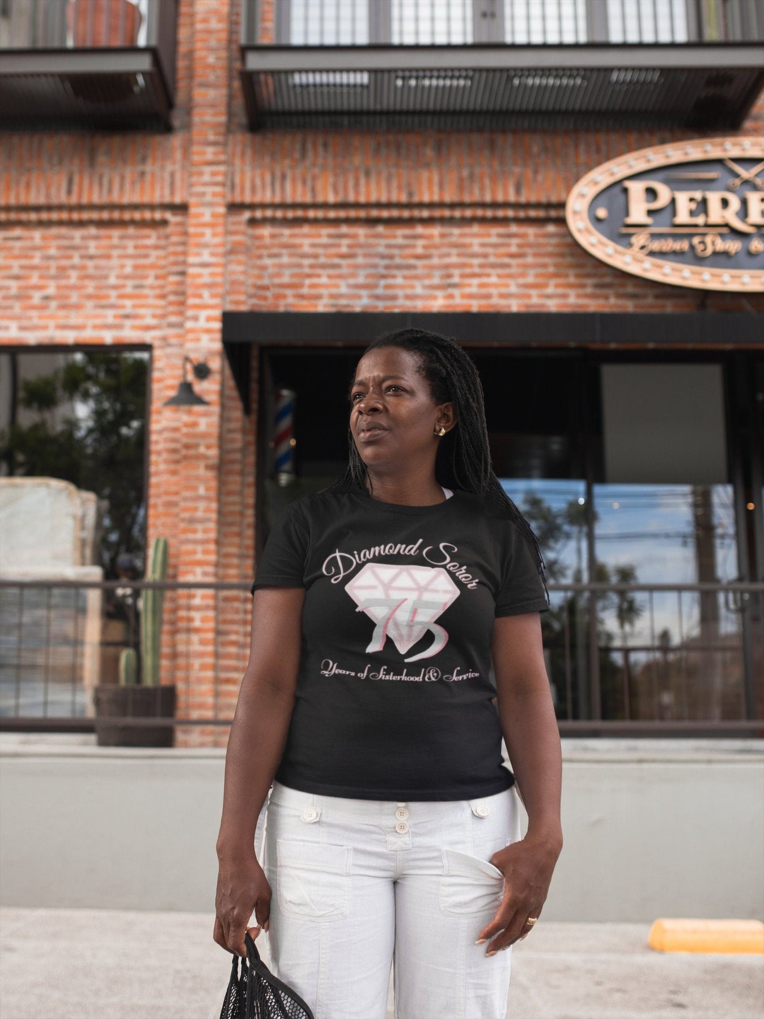 Diamond Soror 75 Years of Sisterhood & Service Short-sleeve T-shirt ...