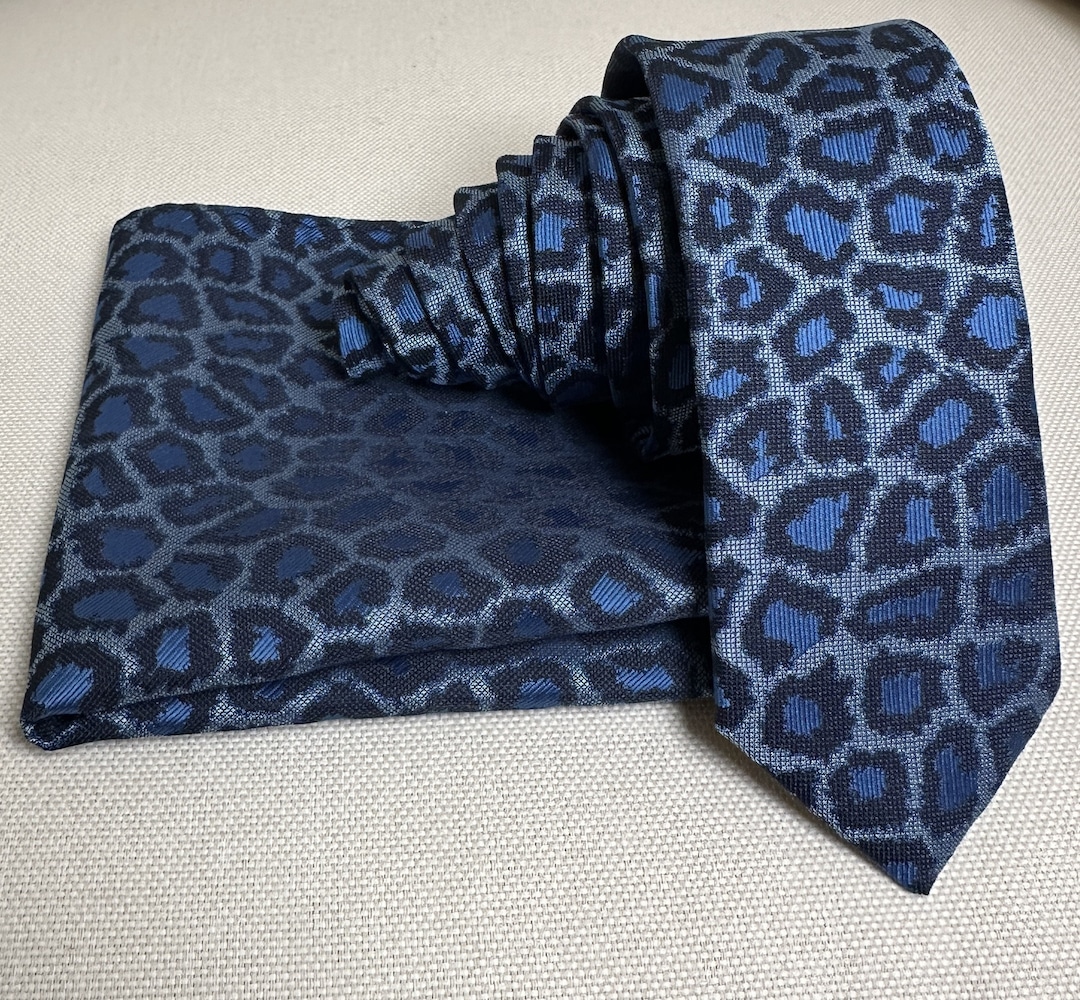 Blue Leopard Pattern Animal Cheetah Men's Slim 2.25" Width Self Tie ...