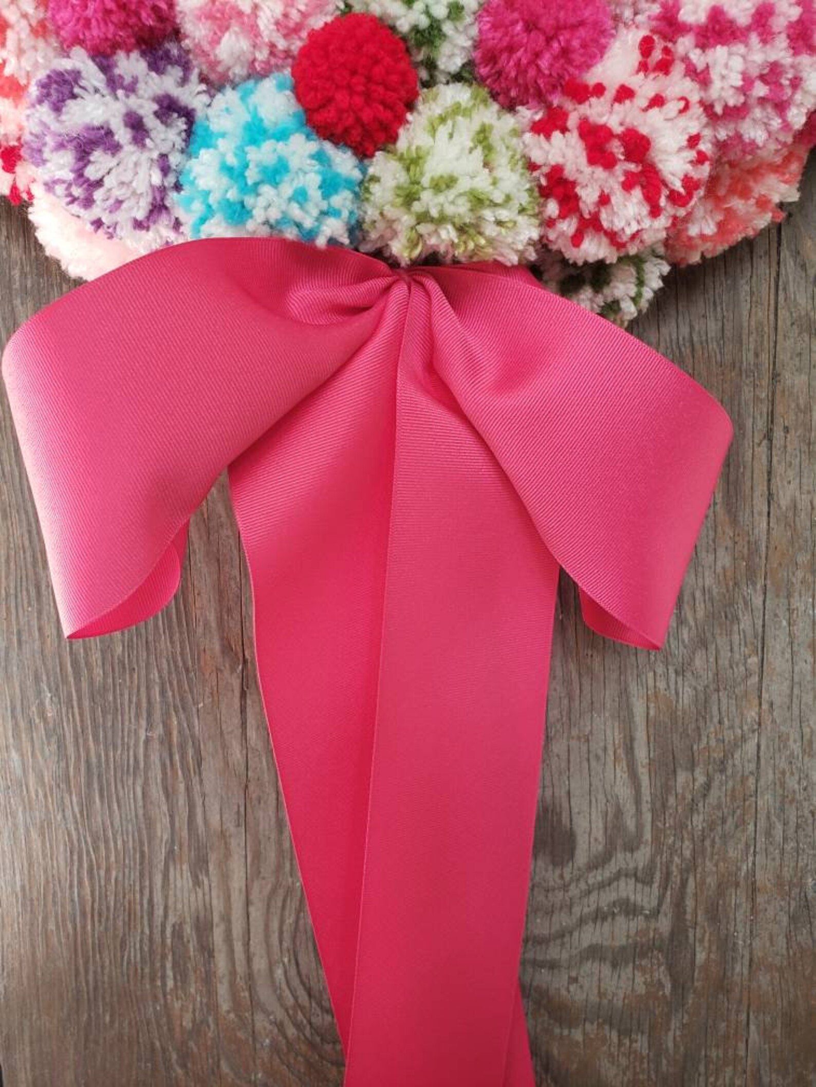 Pom-pom Wreath london Sweets Shop - Etsy