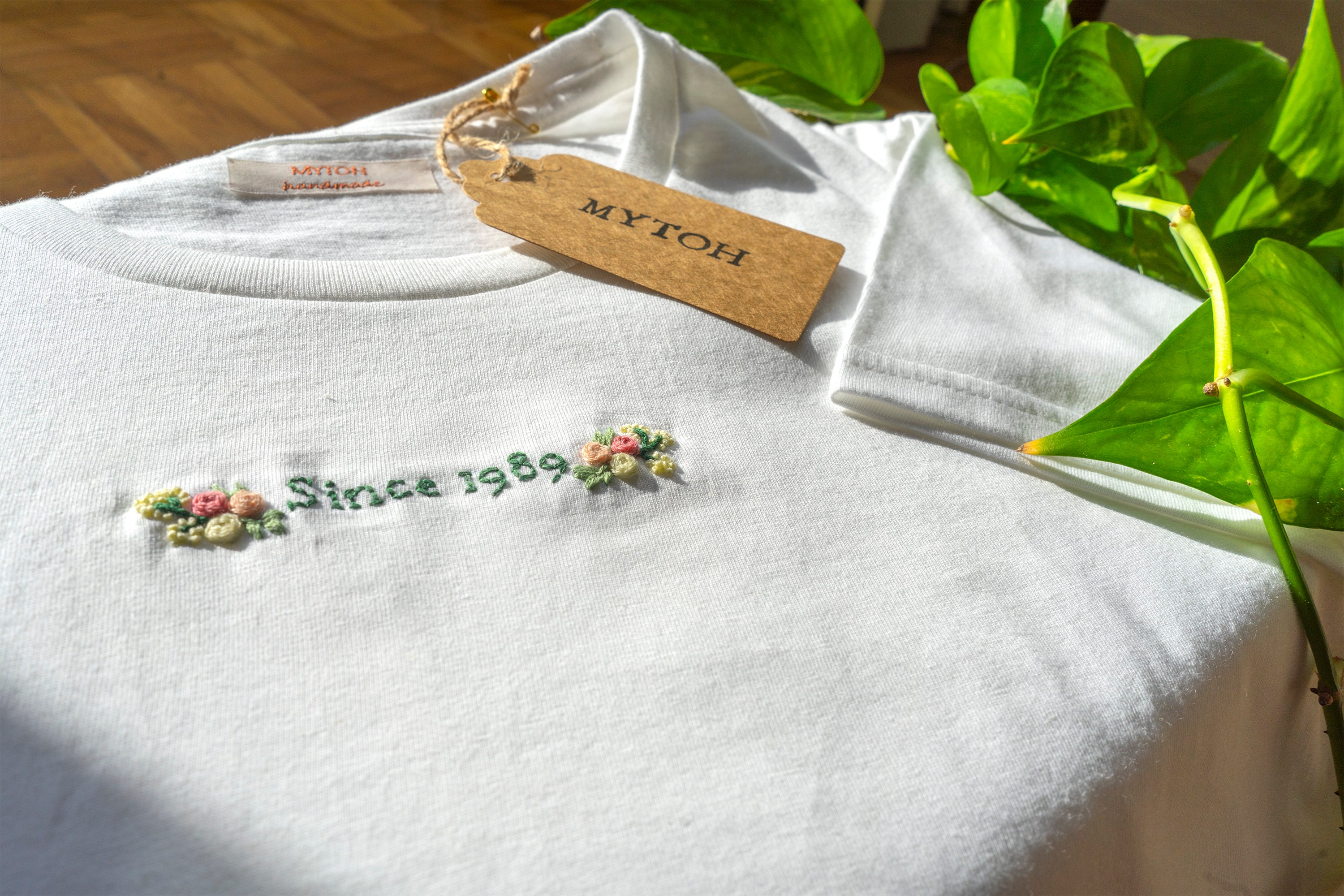 Hand-embroidered T-shirt/ Customized T-shirt / T-shirt Since / Flower's ...