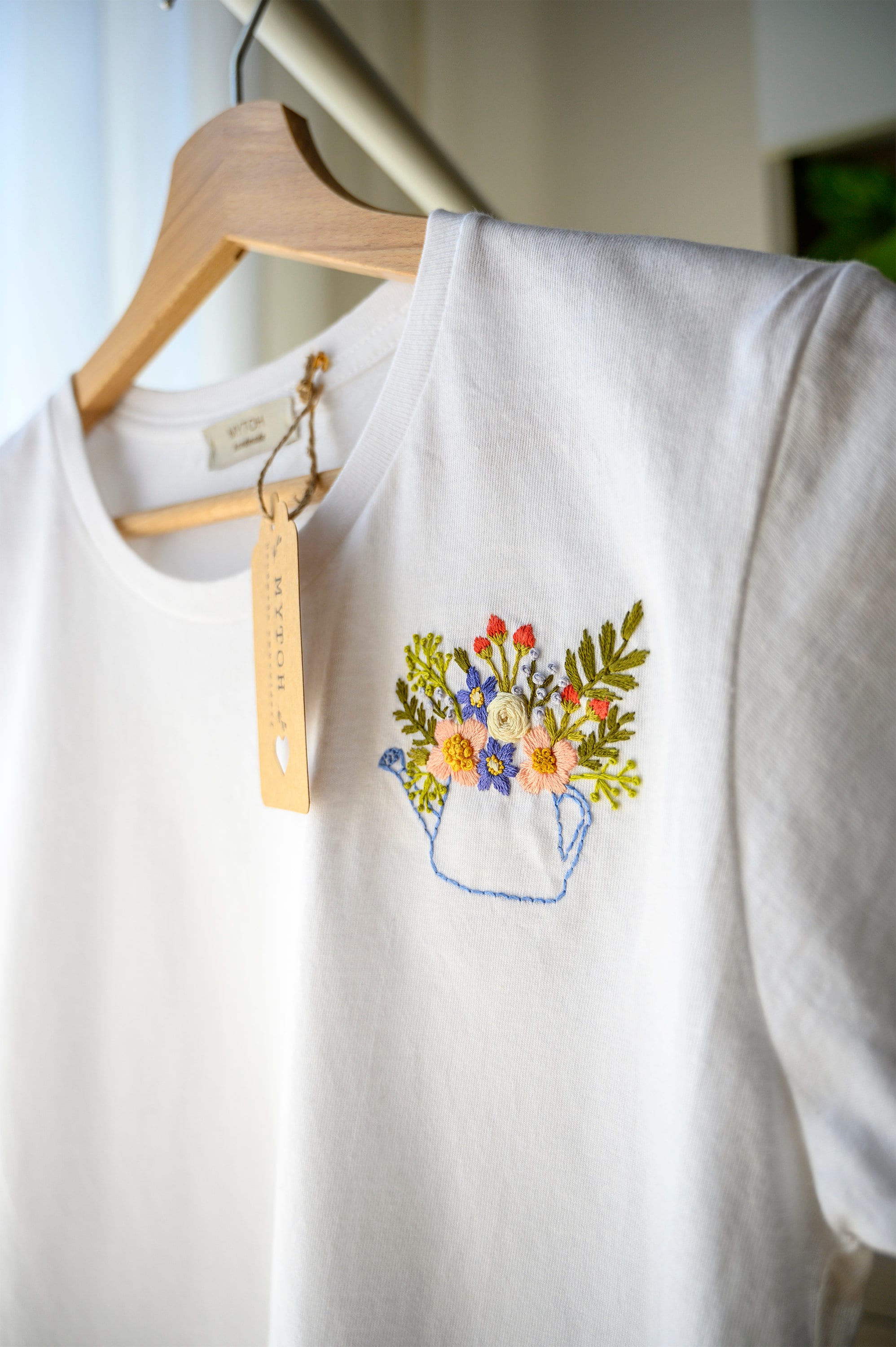Hand-embroidered T-shirt/ Customized T-shirt / Flower's T-shirt ...