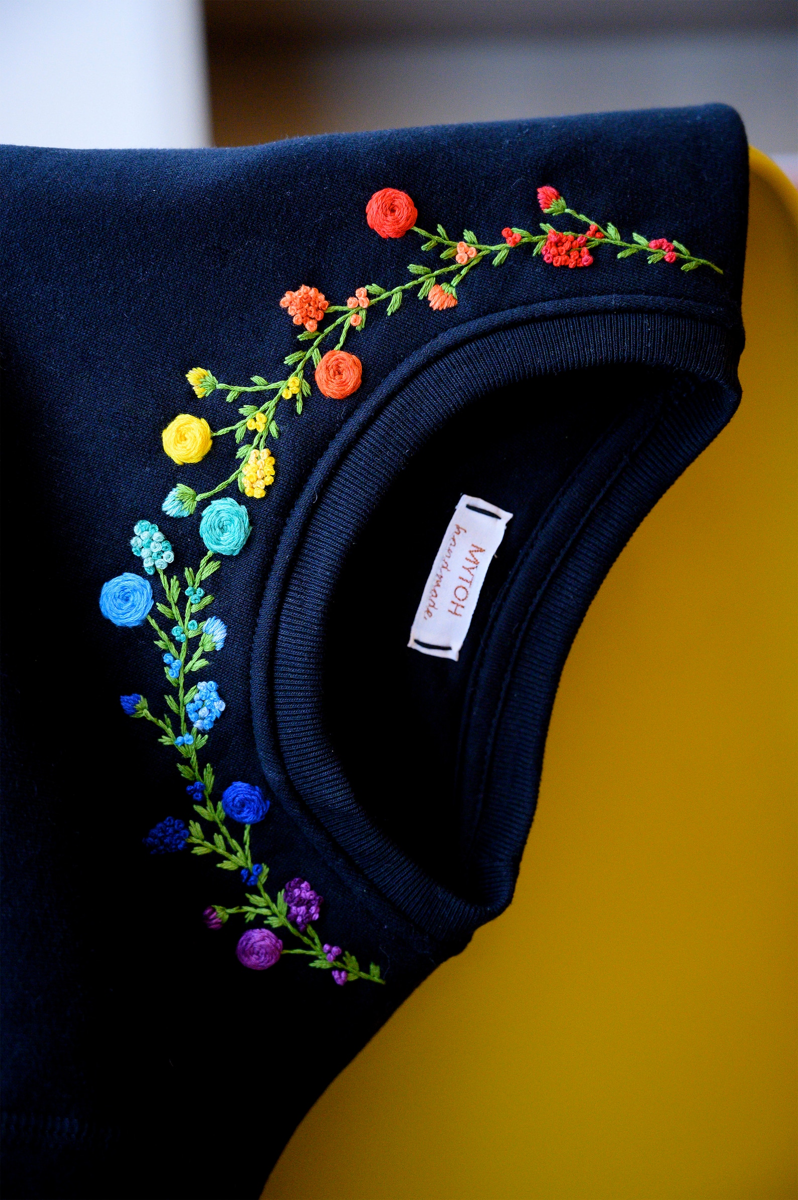 Hand-embroidered Sweatshirt/ Customized Sweatshirt / Hand Embroidery - Etsy