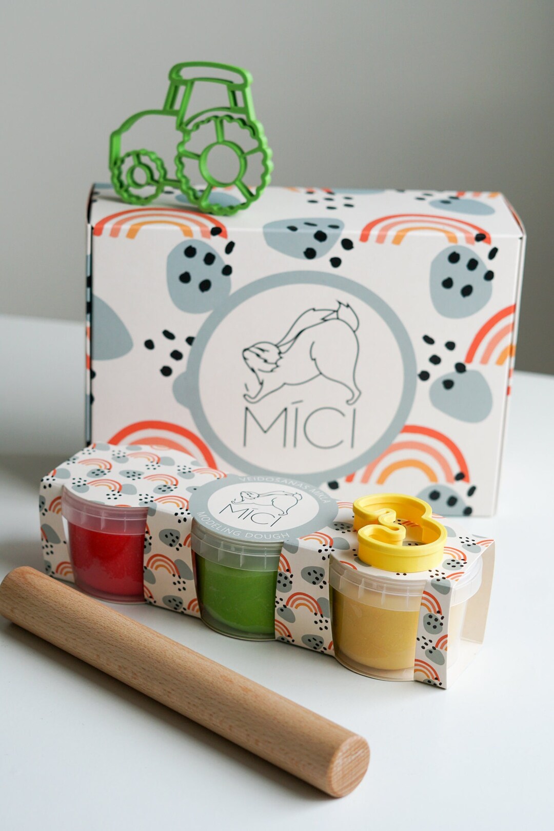 3 AÑOS//Juego de regalo TRACTOR: plantillas, tarros de plastilina y ...