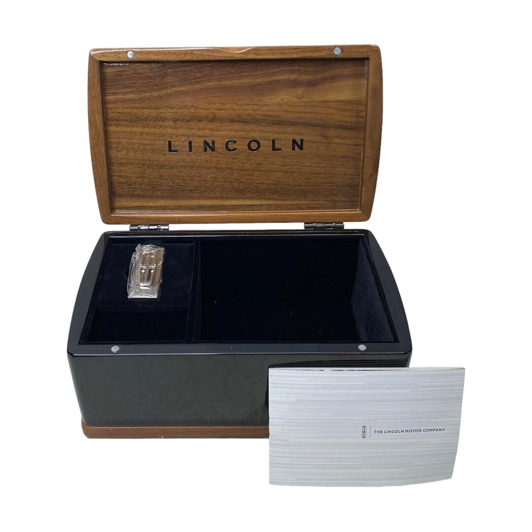 Lincoln Continental Walnut Lacquer Wood Valet Jewelry Presentation Box ...