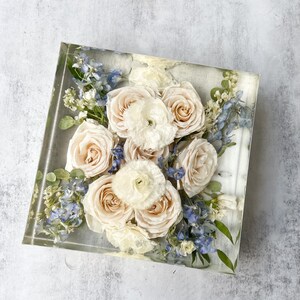 Floral Bouquet Resin Block: Wedding Flower Preservation With Engraving ...