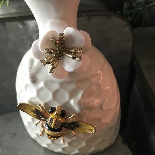Bee Vase - Etsy
