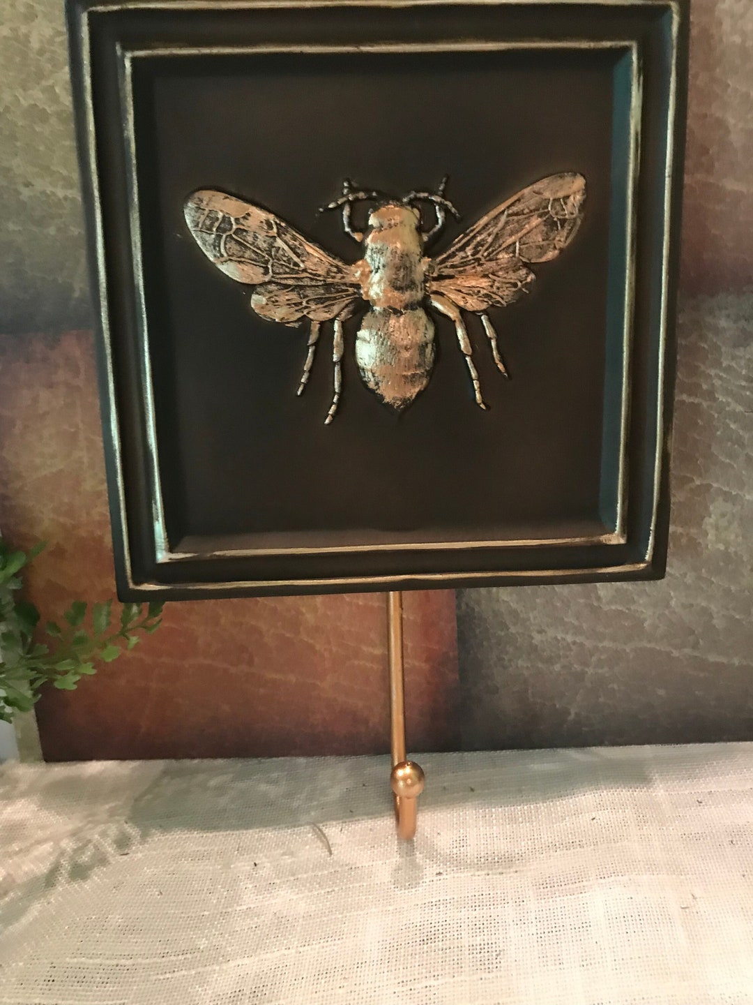 Bee Plaque, Hook, Black, Copper, Gold, Beautiful, Any Decor, 3120 - Etsy