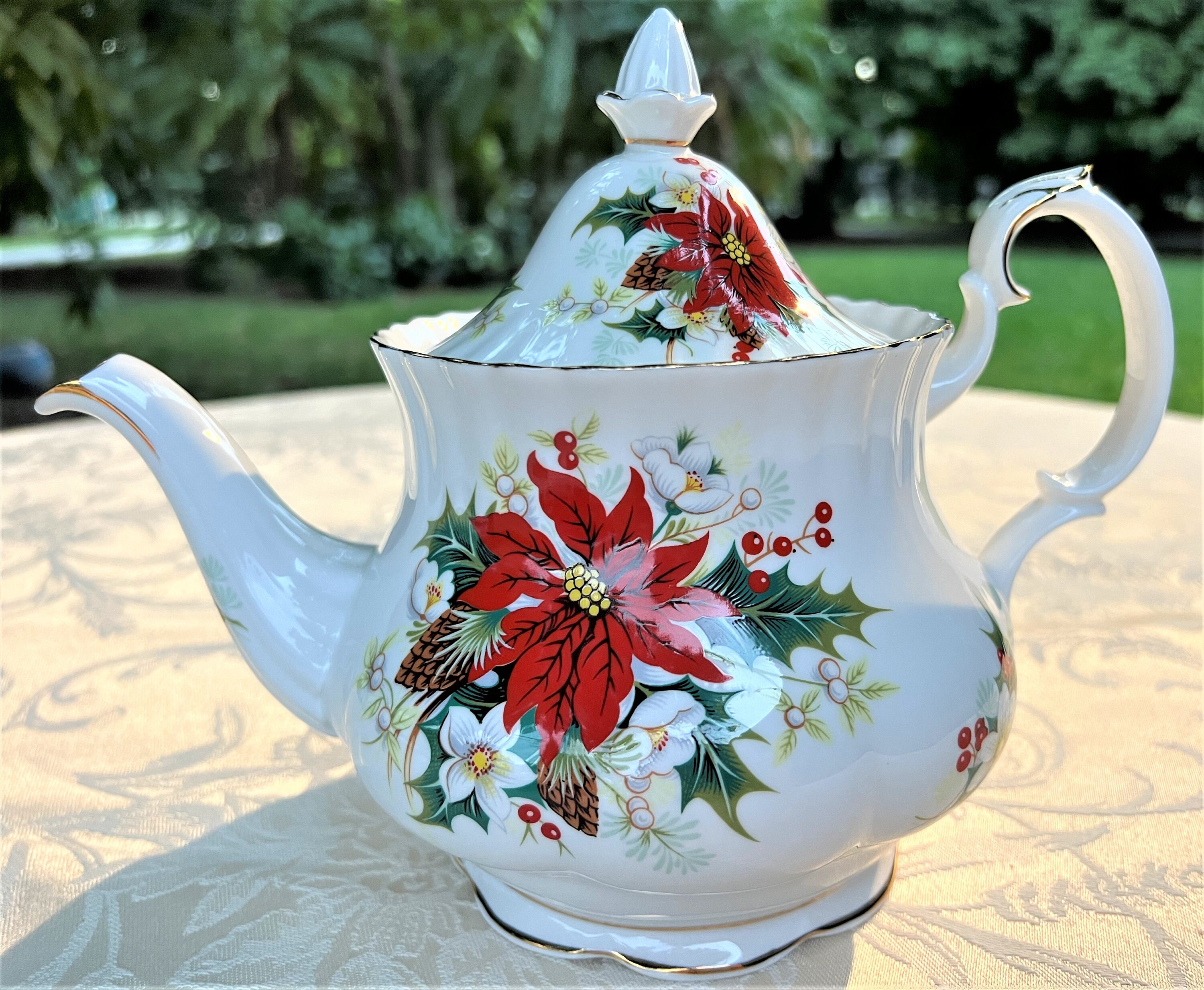 Royal Albert Poinsettia Tea Pot Made in England. - Etsy