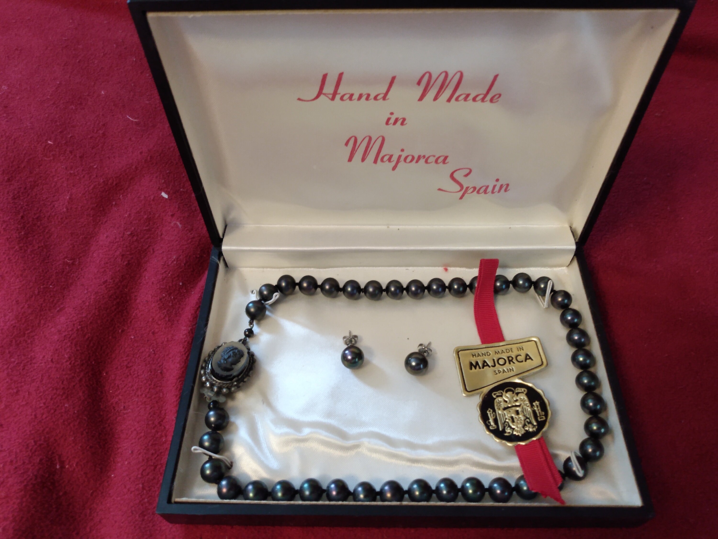 Black Majorca Pearl Necklace With Cameo Clasp & Matching - Etsy