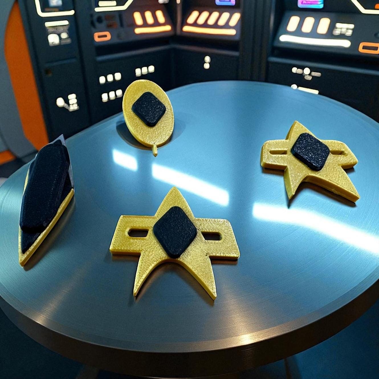 3D Printed Combadge Prop: Star Trek Voyager, DS9, Multiple Variants - Etsy