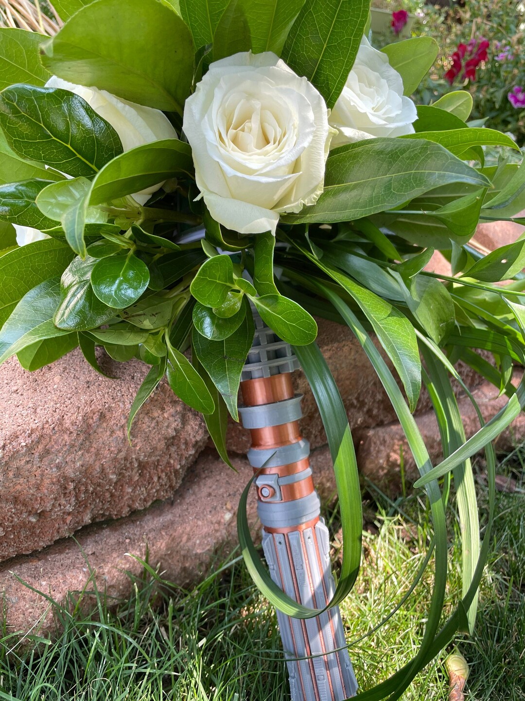 Leia's Lightsaber Bouquet Holder | Full Color | No Paint Required | 3D ...
