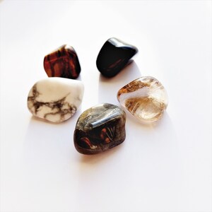 SAFE TRAVELS Crystals Set | Crystals and Stones for Travelers ...